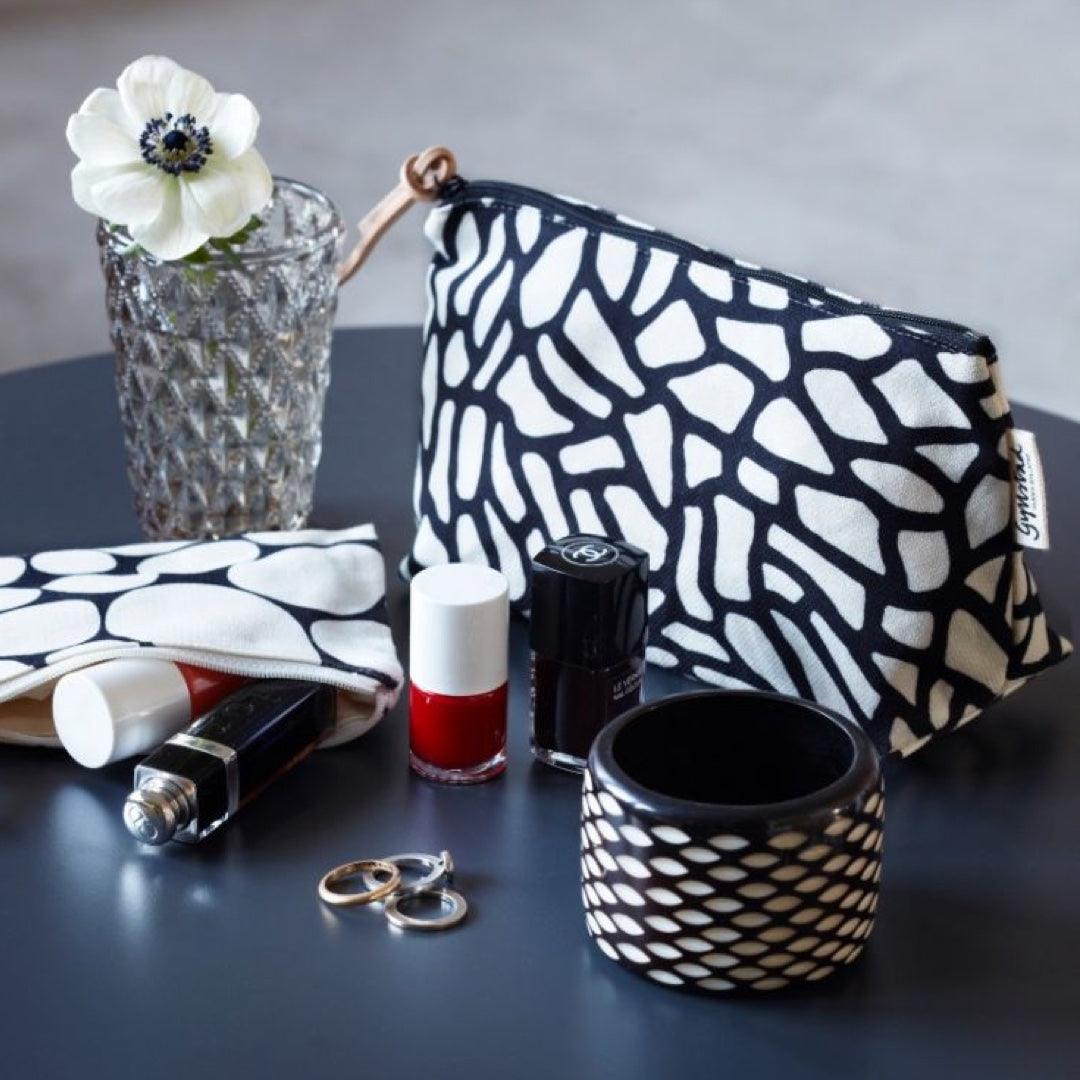 Make Up Pouch Stenar S | white on black